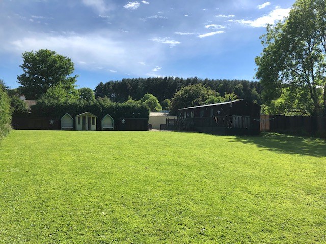 The Outside Facilities – Paddock Lodge